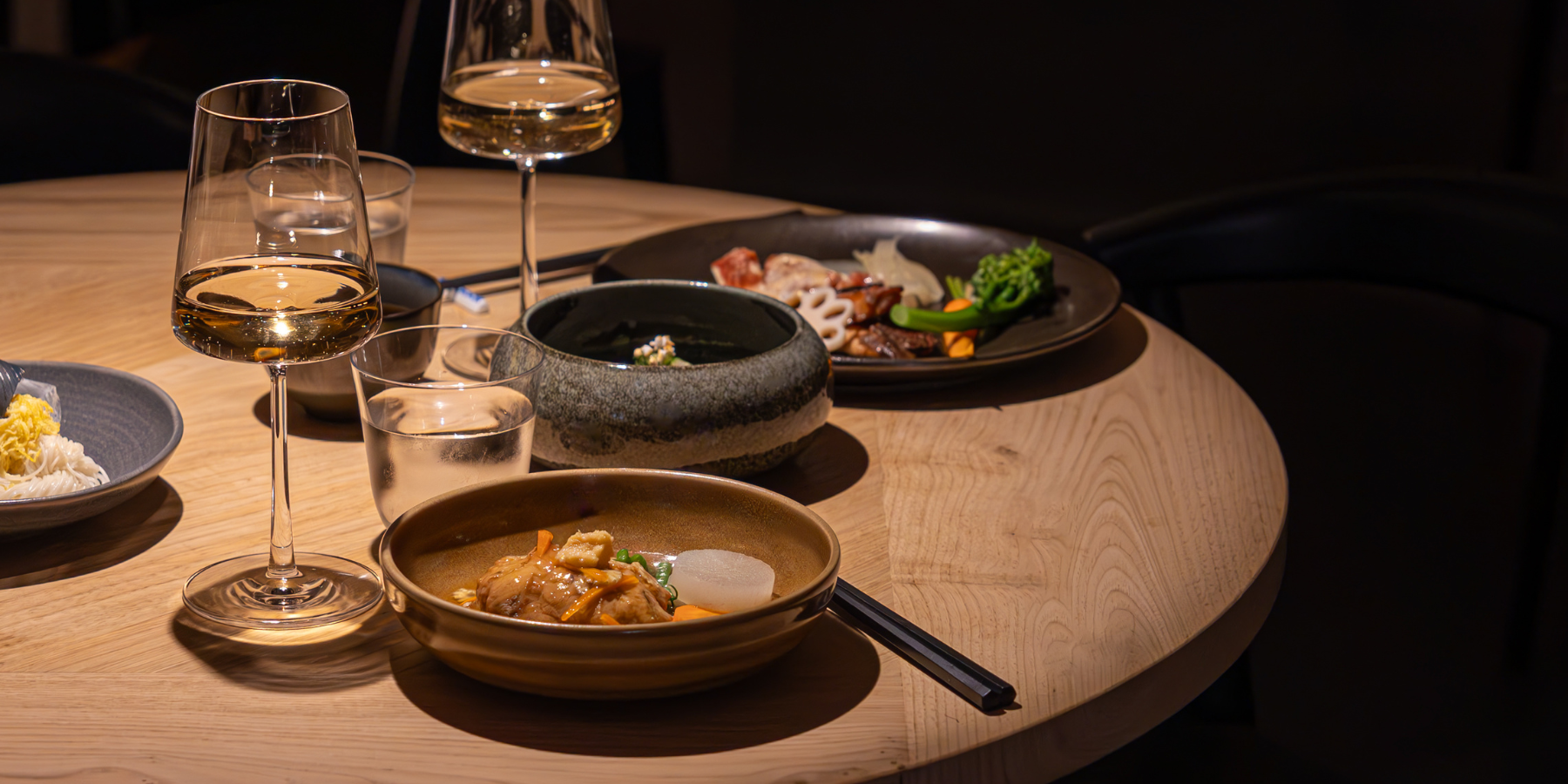 BIWAN · la table – iRASSHAi