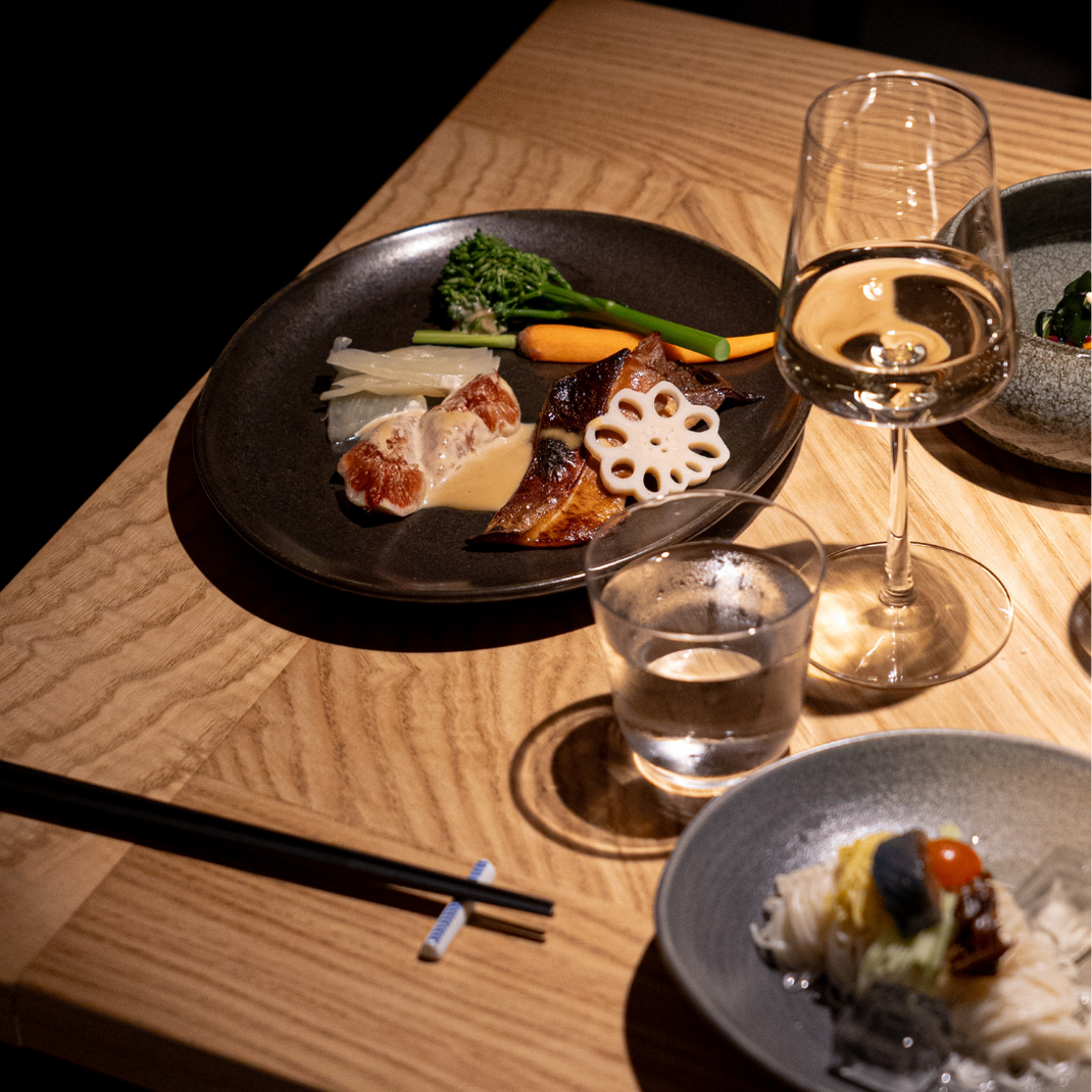 BIWAN · la table – iRASSHAi